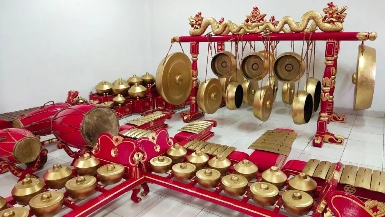 Traditional musical instruments of Indonesia - Bali.live