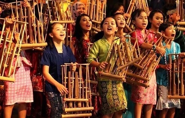 Traditional musical instruments of Indonesia - Bali.live
