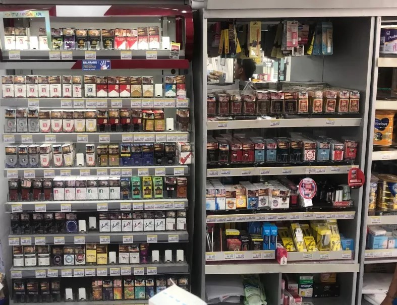 In Indonesia, what options are available for smokers? Tobacco, vapes ...