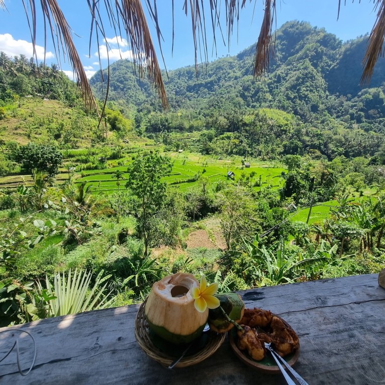 Revolver Seminyak, Cafe in Bali