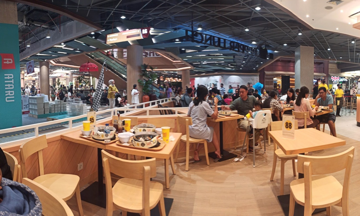Beachwalk Shopping Center, Mall in Bali