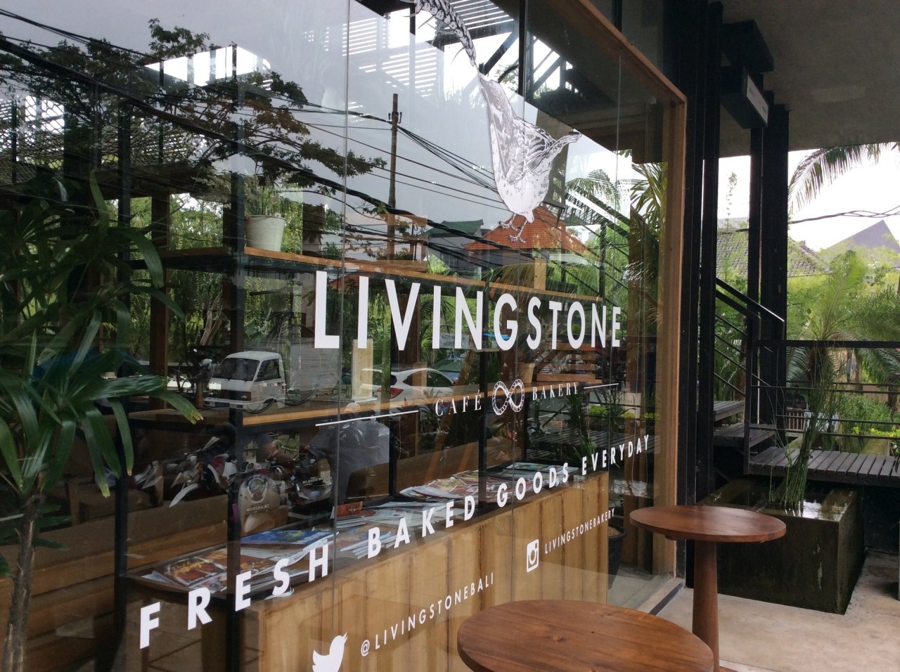 Livingstone, Restaurant in Bali