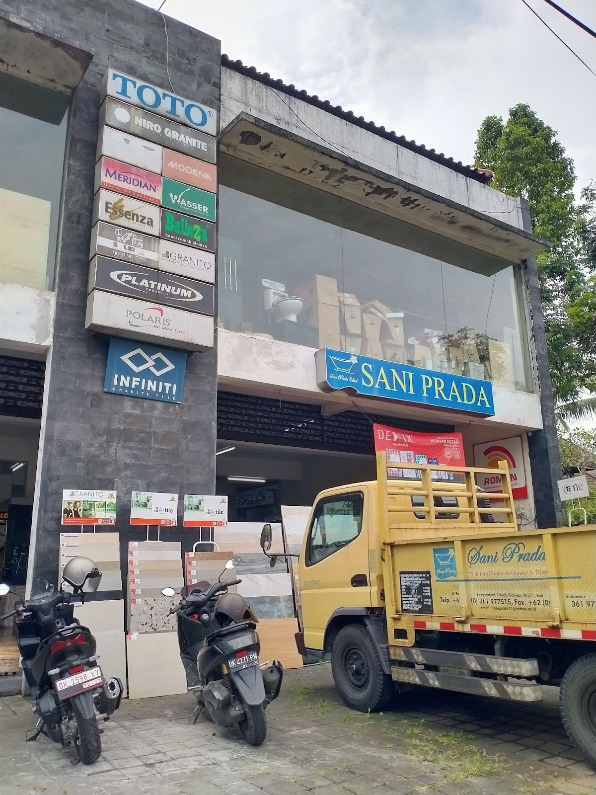 Sani Prada Galeri, Shop in Bali