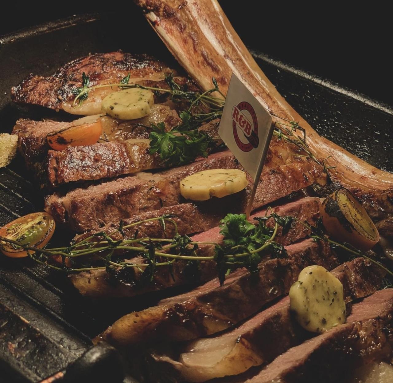 R&B Grill Prime, Restaurant in Bali