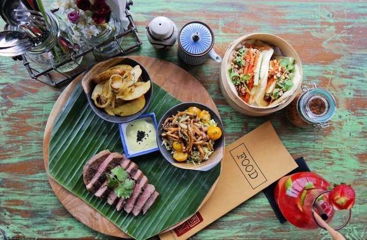 Fat Chow Temple Hill, Restaurant in Bali